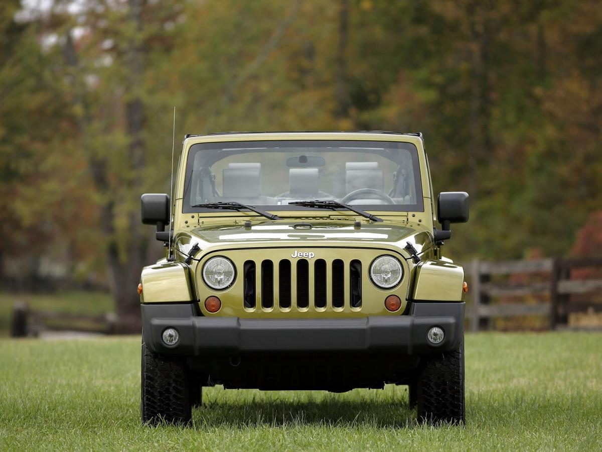 Jeep Wrangler III (JK) 3.8i V6 Sahara (202 Hp) 4x4 Automatic